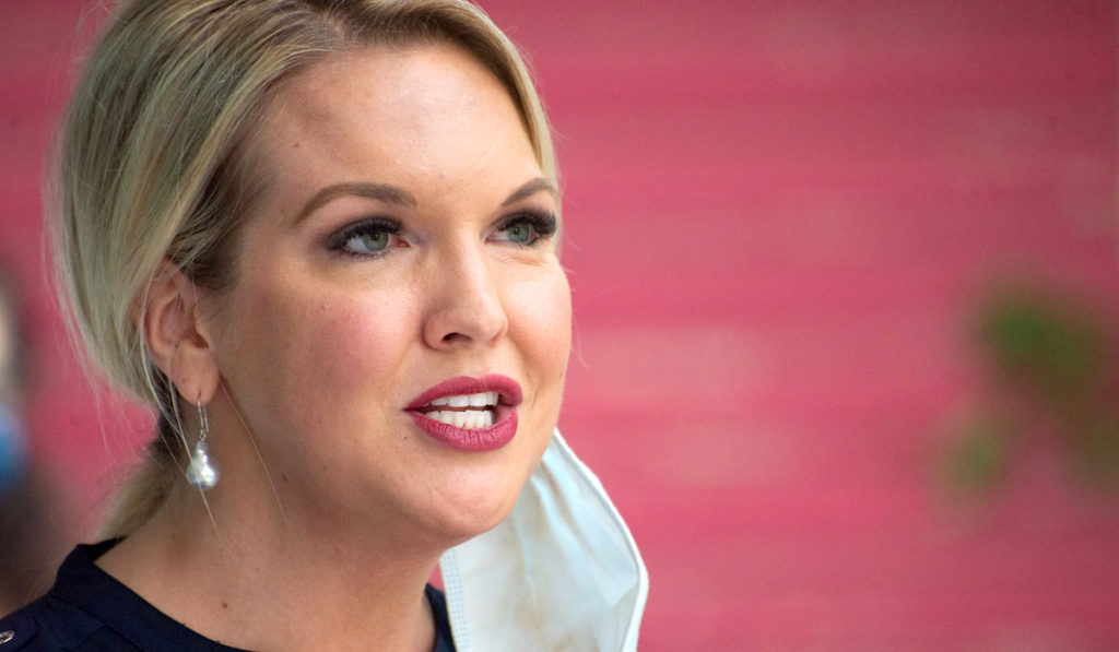 Parents, 12-year-old say Abby Broyles verbally 'accosted' kids at ...